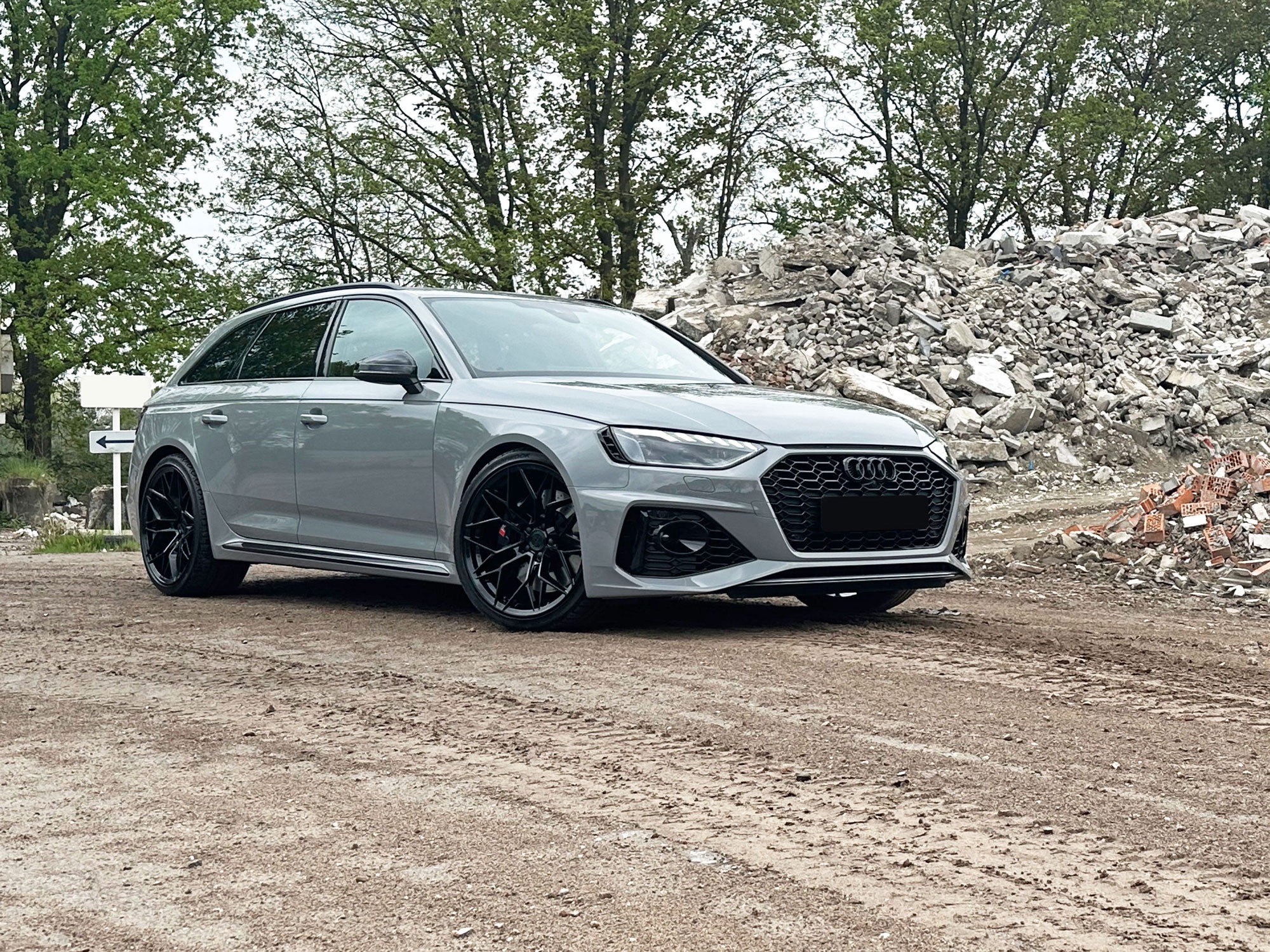 8 Best Aftermarket Wheels For Audi RS4