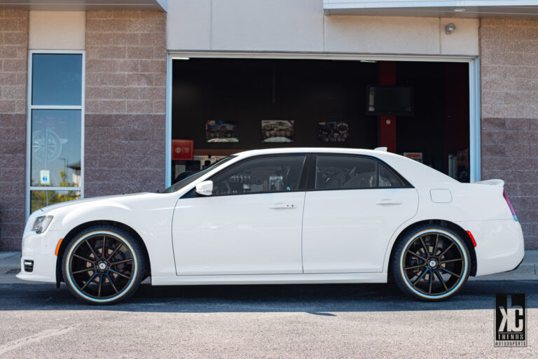 7 Best Aftermarket Wheels for Chrysler 300C | Wheel Front