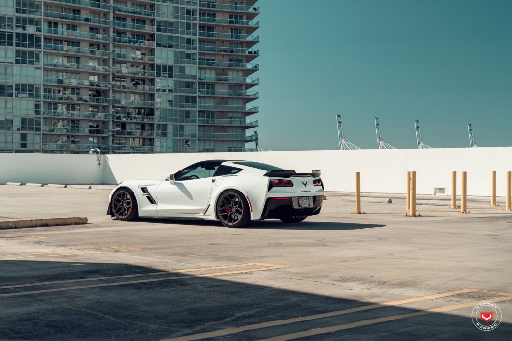 Chevrolet Corvette C7 Z06 White Vossen EVO-4R