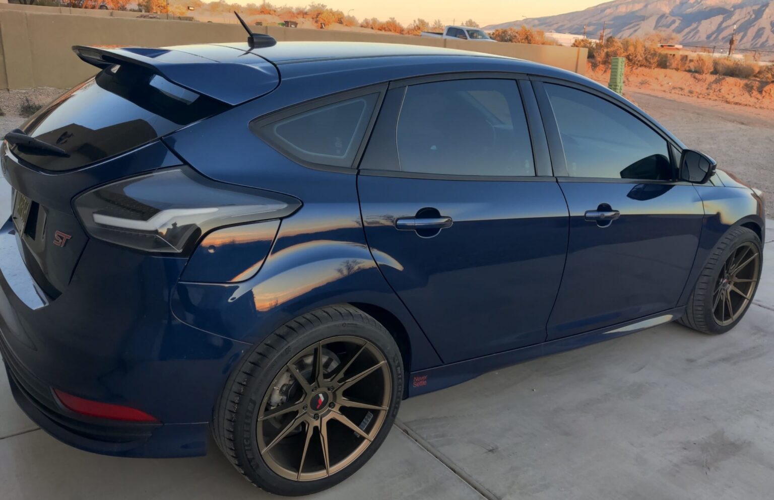 9 Best Aftermarket Wheels for Ford Focus ST | Wheel Front