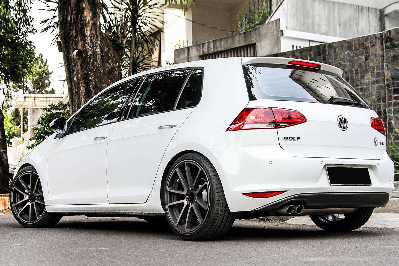 Volkswagen Golf Mk7 White Rotiform SPF