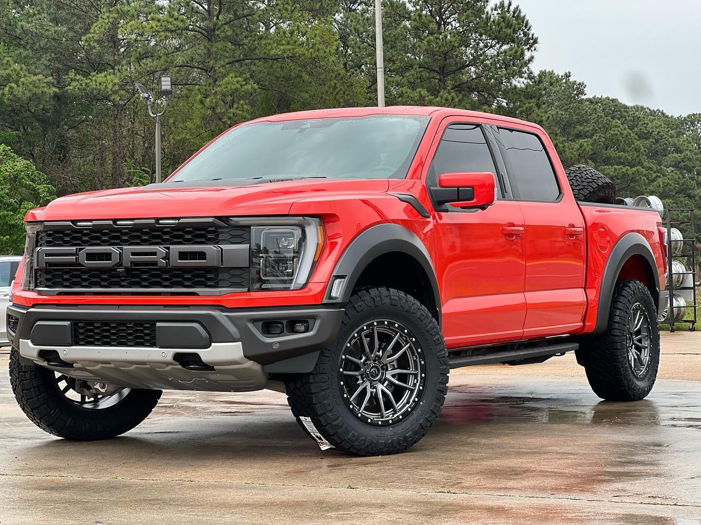 Ford F-150 Raptor Gen 3 Red Fuel Off-Road Rebel 6 D680