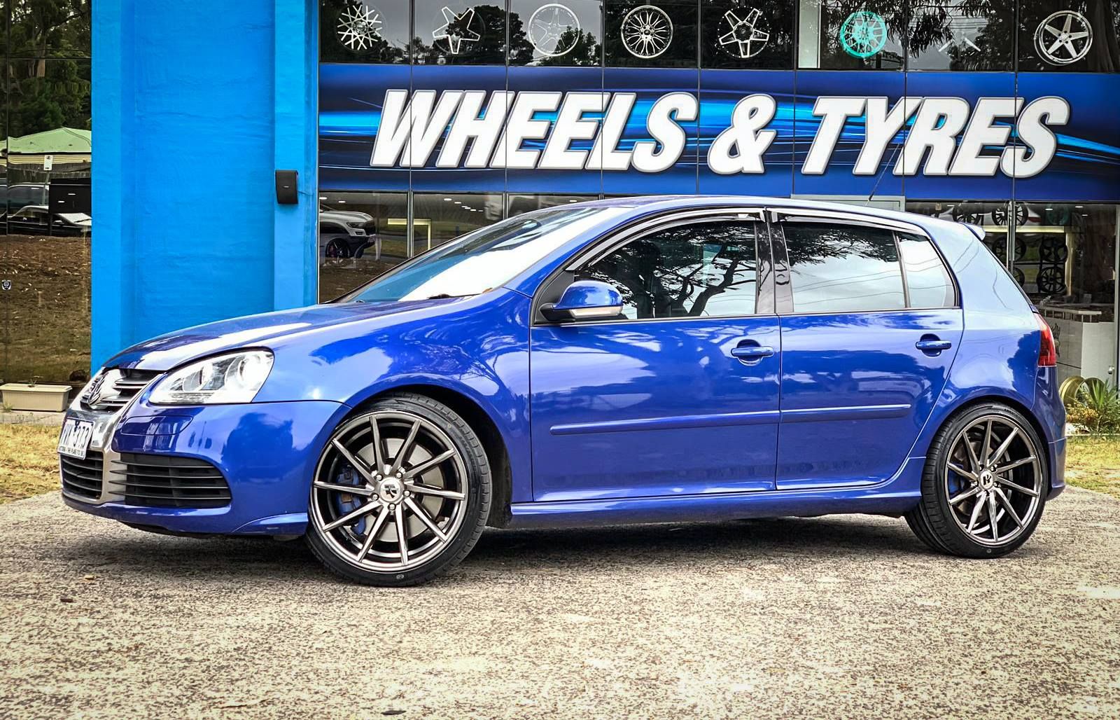 8 Best Aftermarket Wheels for Volkswagen Golf R32 | Wheel Front