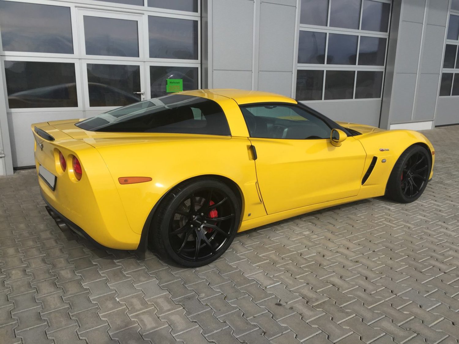 Chevrolet Corvette C6 Yellow Varro VD01 | Wheel Front