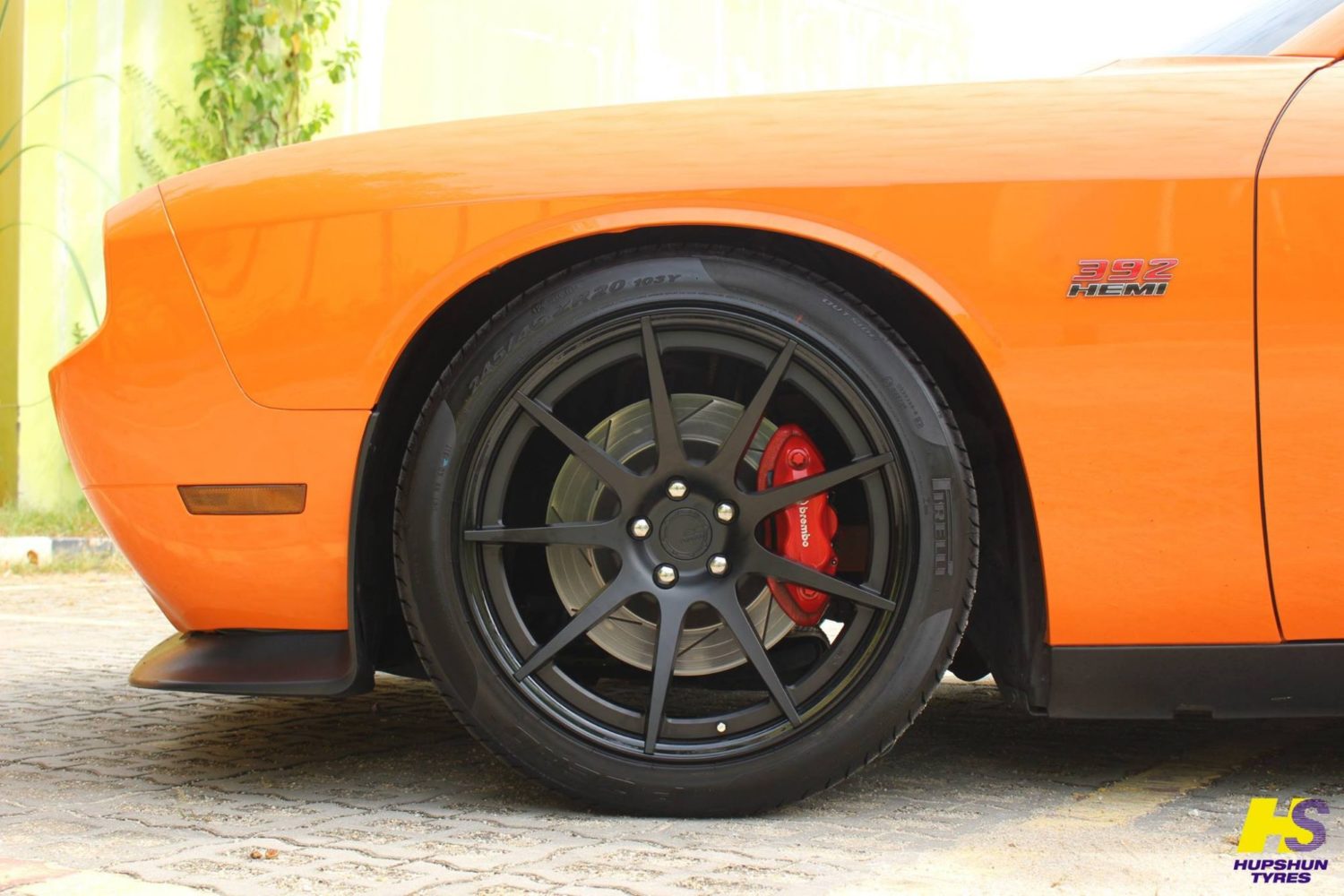 Dodge Challenger 392 Hemi Orange BC Forged HB29 | Wheel Front