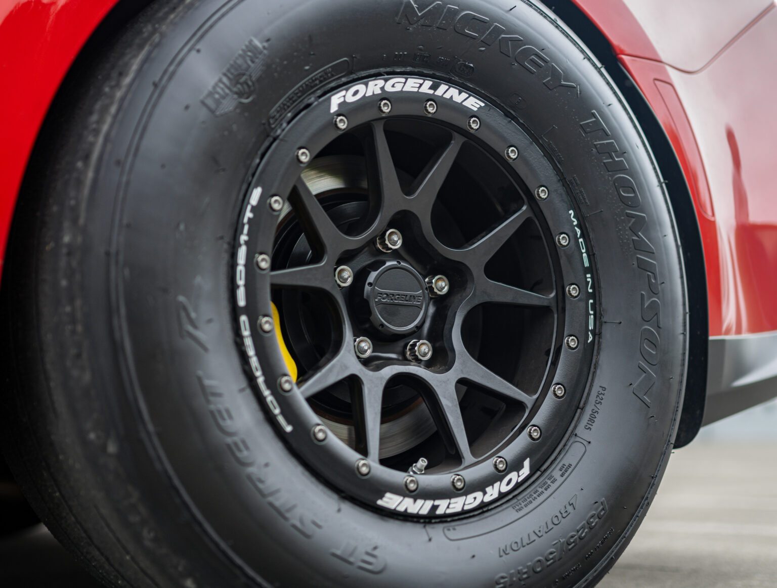 Chevrolet Camaro ZL1 6th Gen Red Forgeline GS1R Beadlock | Wheel Front