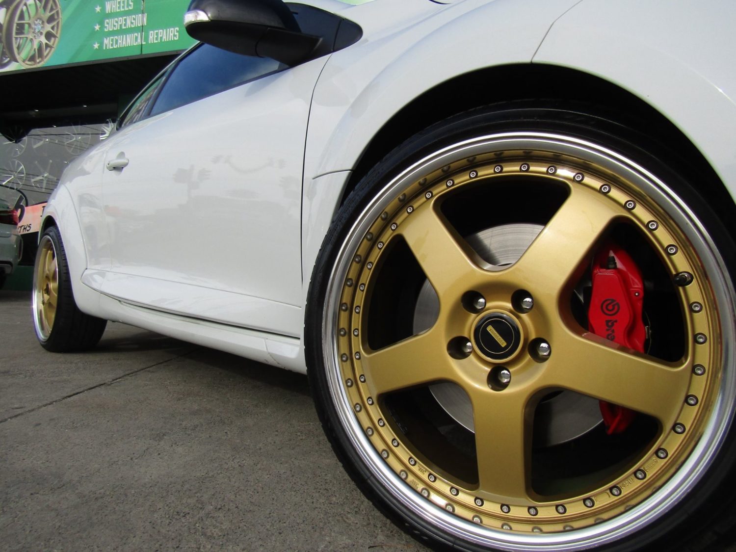 Renault Megane RS White Simmons FR1 | Wheel Front