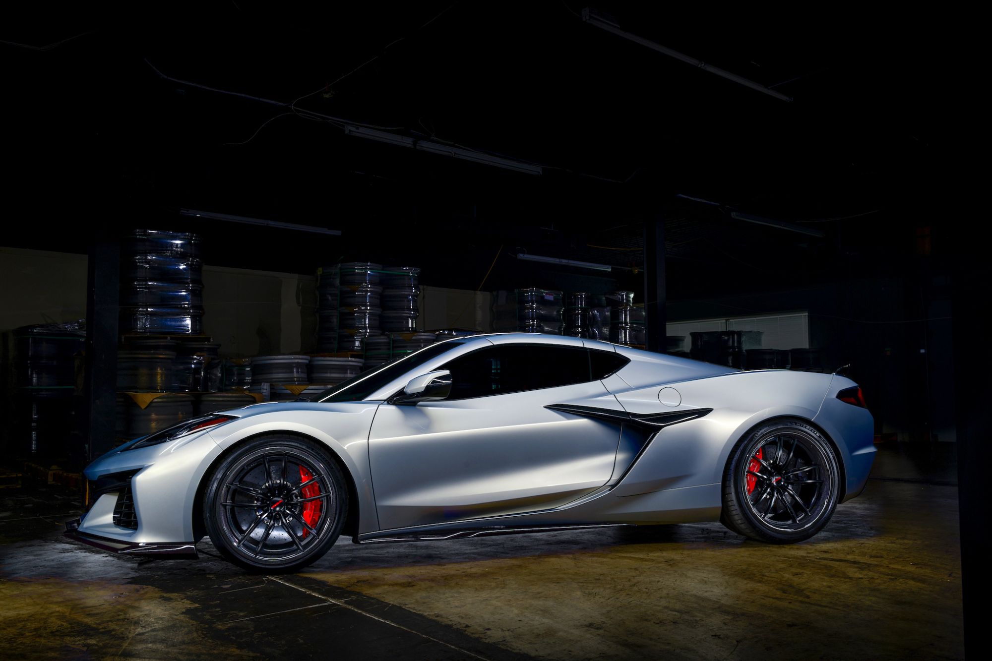 Chevrolet Corvette C8 Z06 Silver Forgeline Carbon+Forged CF207