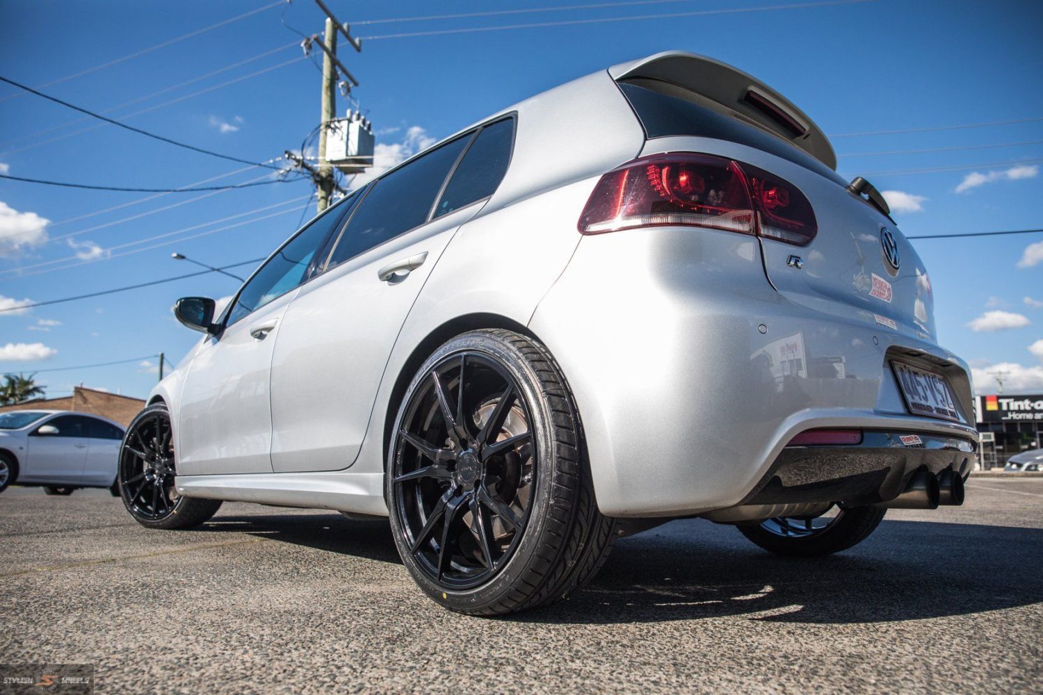Volkswagen Golf R VI Silver with Gloss Black Koya SF06 Aftermarket ...