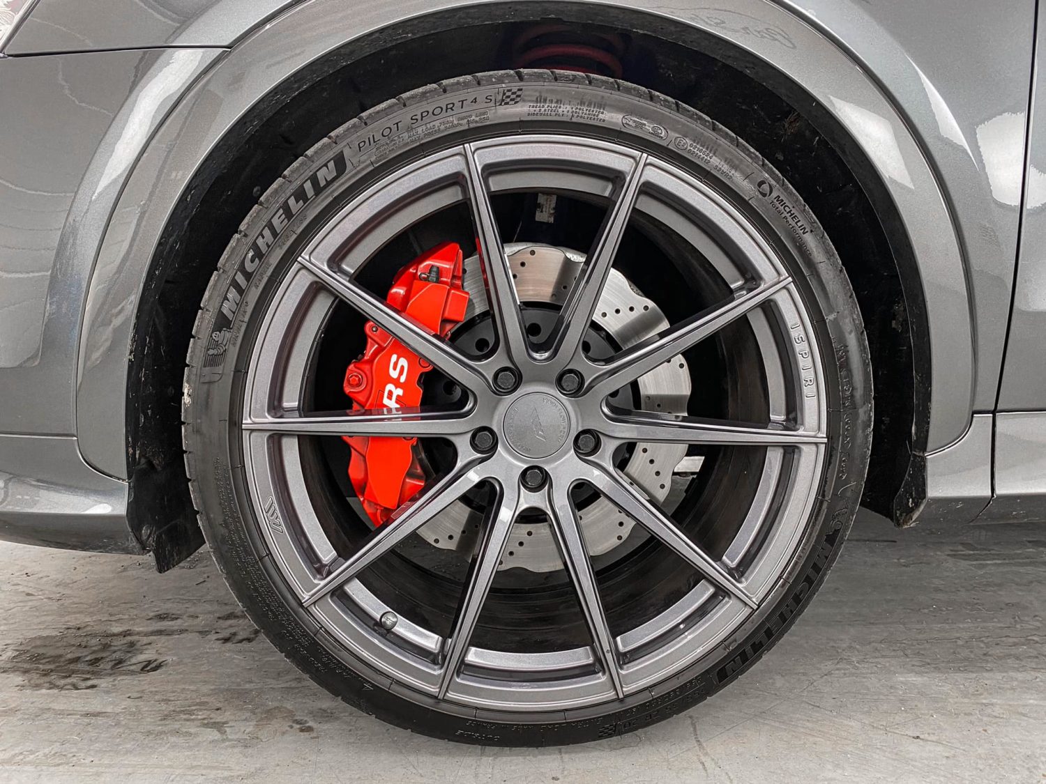 Audi RSQ3 Daytona Grey Ispiri FFR1 | Wheel Front