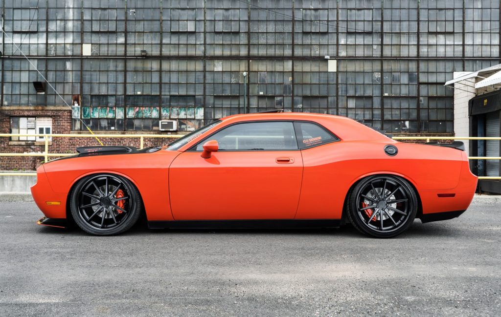Dodge Challenger Orange Ferrada FR4 | Wheel Front