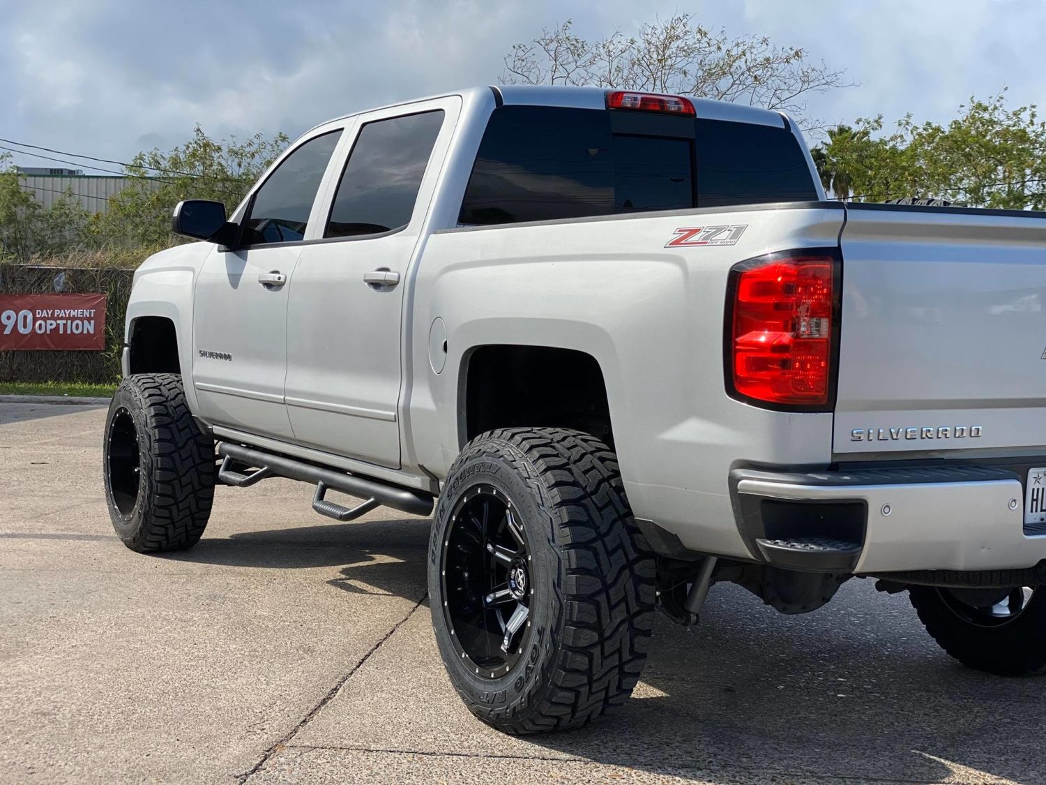 2016 Chevrolet Silverado Silver XF Off-Road XF-215 Wheel | Wheel Front