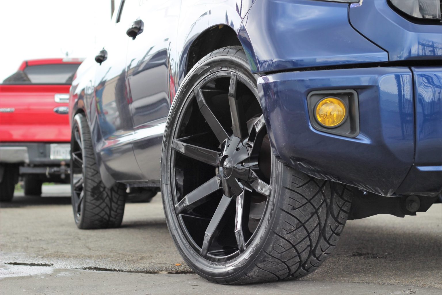 Toyota Tundra Blue KMC KM651 Slide | Wheel Front