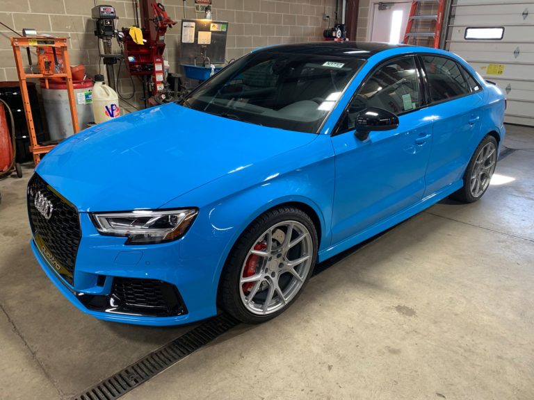 Audi RS3 8V Sedan Blue Signature SV101 | Wheel Front