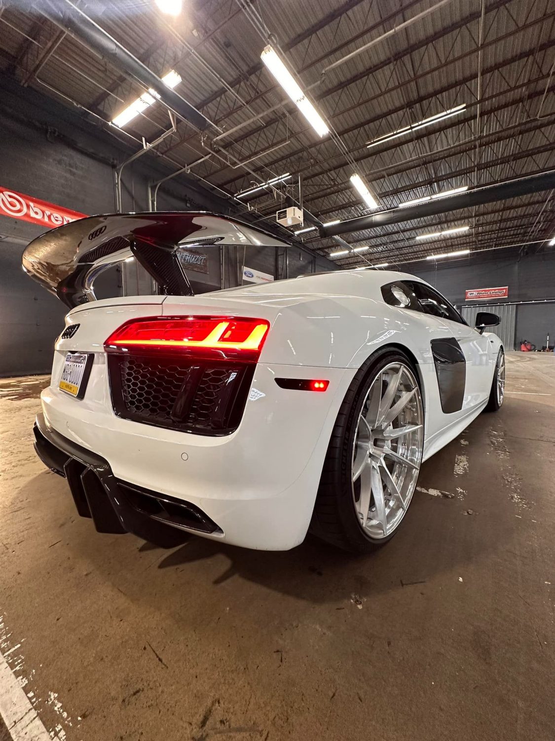 2018 Audi R8 V10 Plus White Signature SV303S | Wheel Front