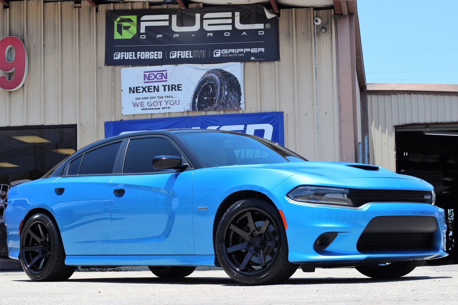 2018 Dodge Charger Blue Ferrada FR1 | Wheel Front