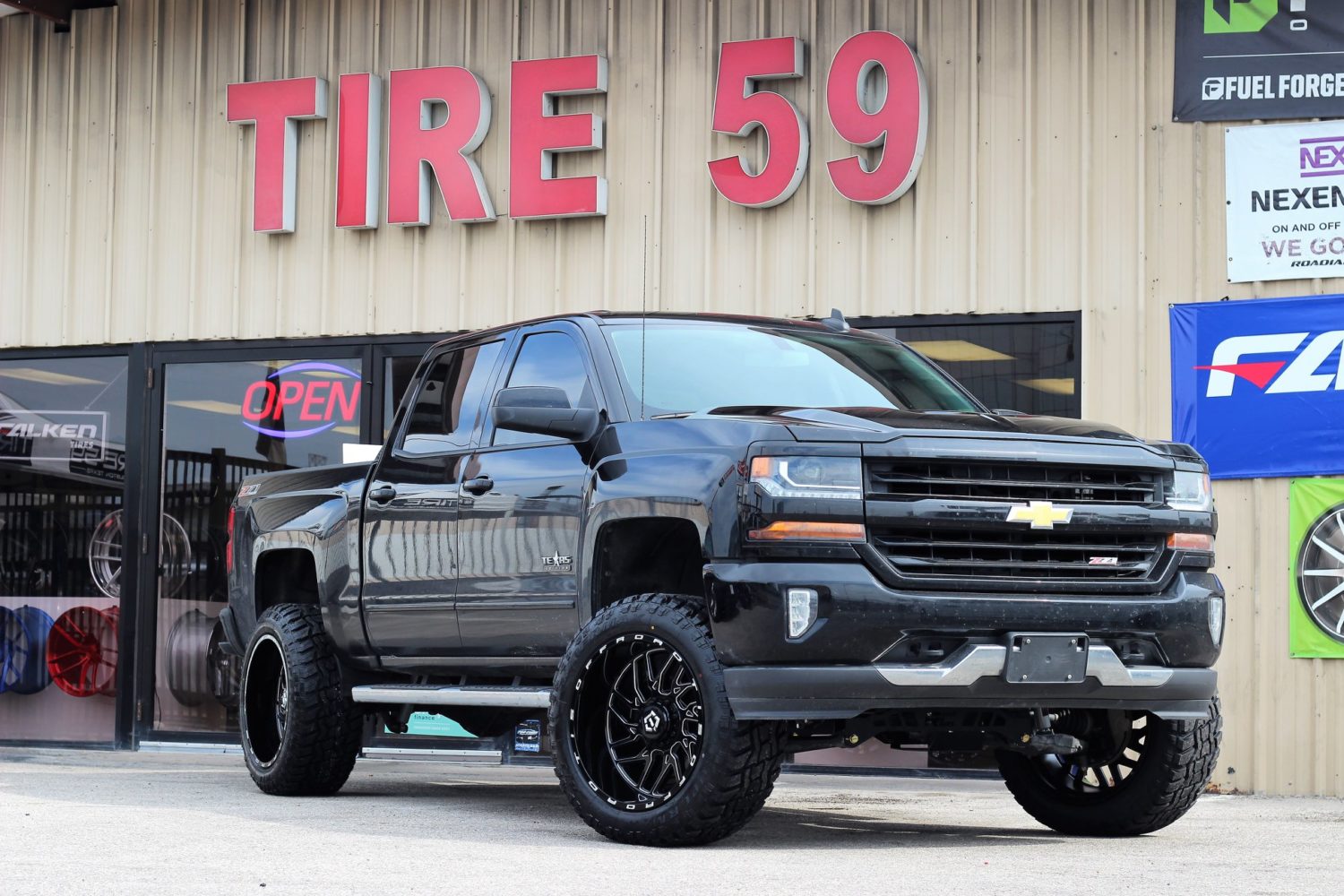 2018 Chevrolet Silverado Black TIS 544BM | Wheel Front