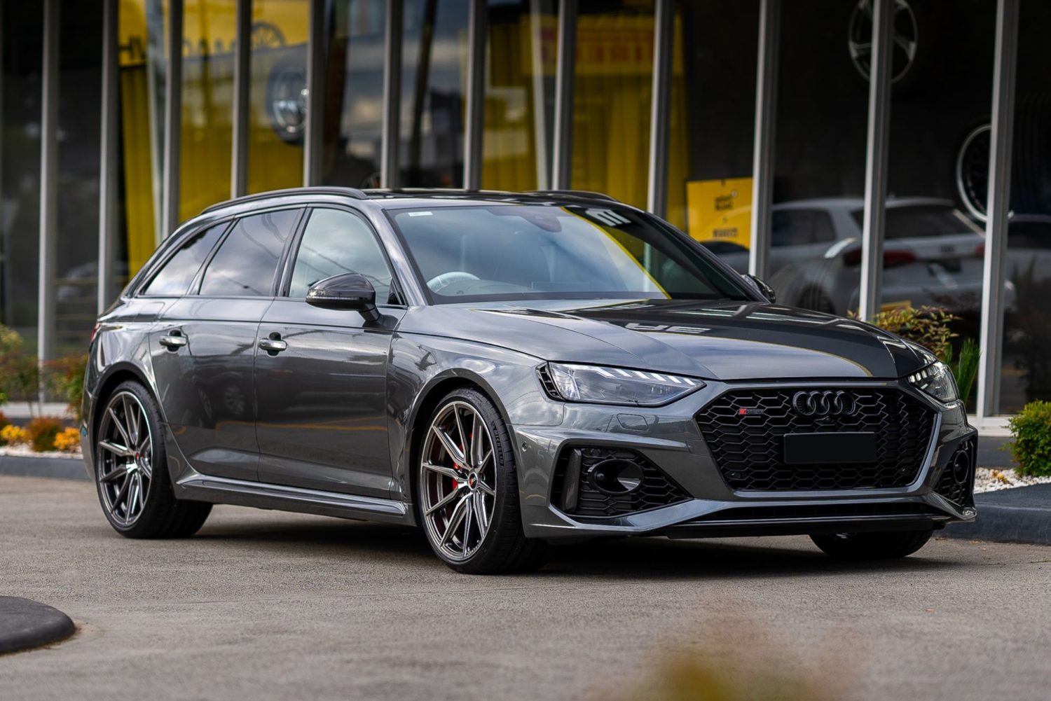 Audi RS4 B9 Grey Vossen HF-3 | Wheel Front