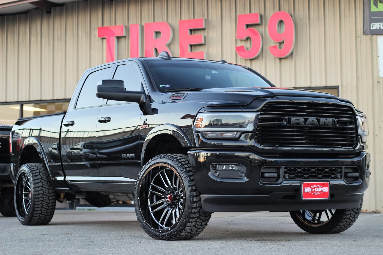 2020 Dodge Ram 2500 Black Hartes Metal Whipsaw | Wheel Front