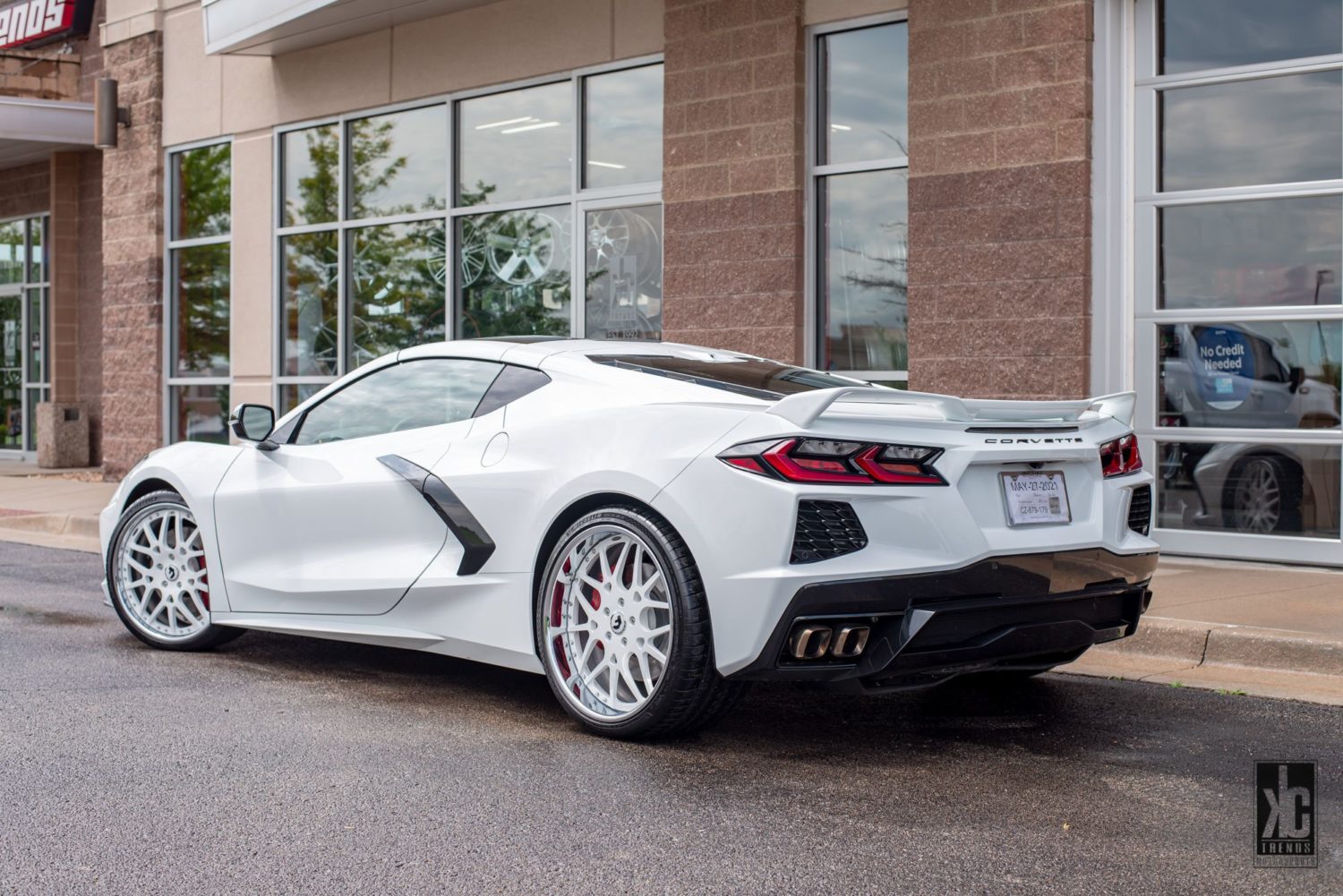 Chevrolet Corvette C8 Stingray White Forgiato Maglia | Wheel Front