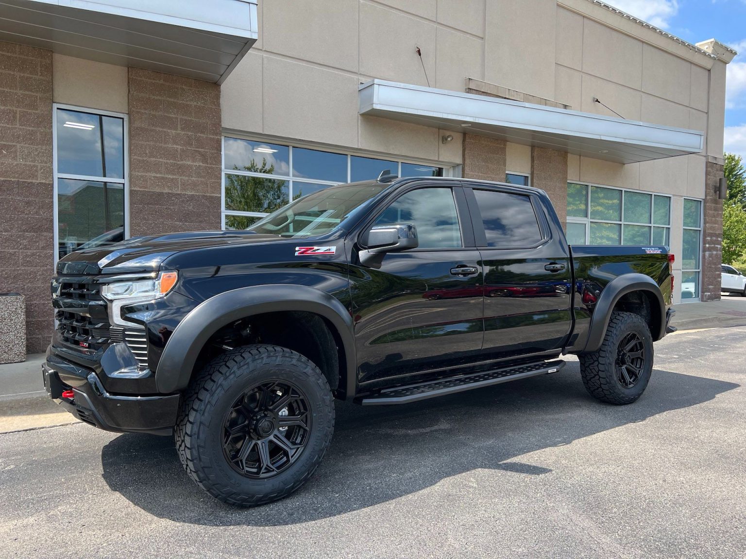 2022 Chevrolet Silverado Black Fuel Off-Road Siege D706 | Wheel Front