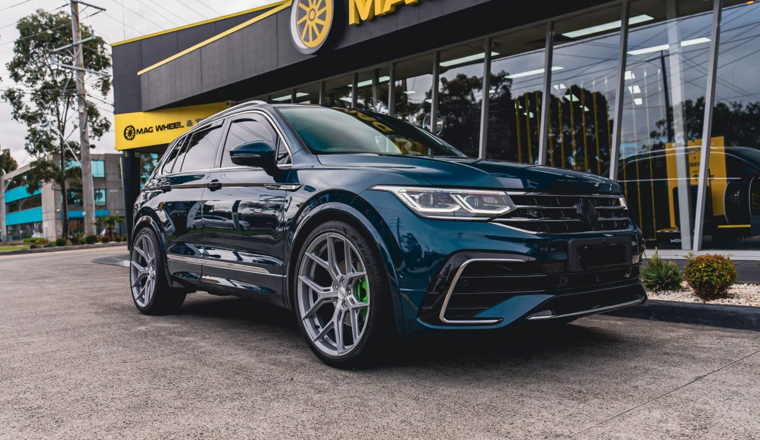 Volkswagen Tiguan Blue Vossen HF-5 | Wheel Front