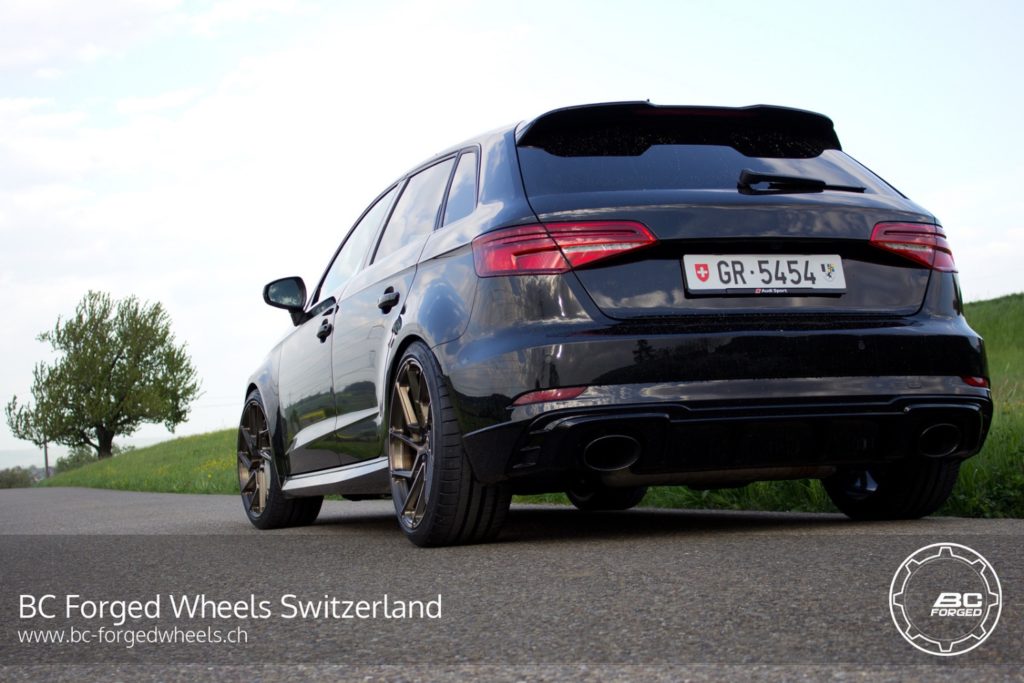 Audi RS3 8V Hatch Black BC Forged EH168 | Wheel Front