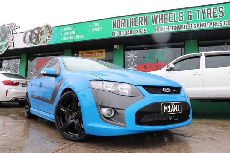 Ford Falcon FG Blue Simmons FR-C | Wheel Front