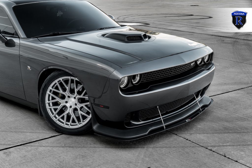 Dodge Challenger Grey Rohana RFX10 | Wheel Front