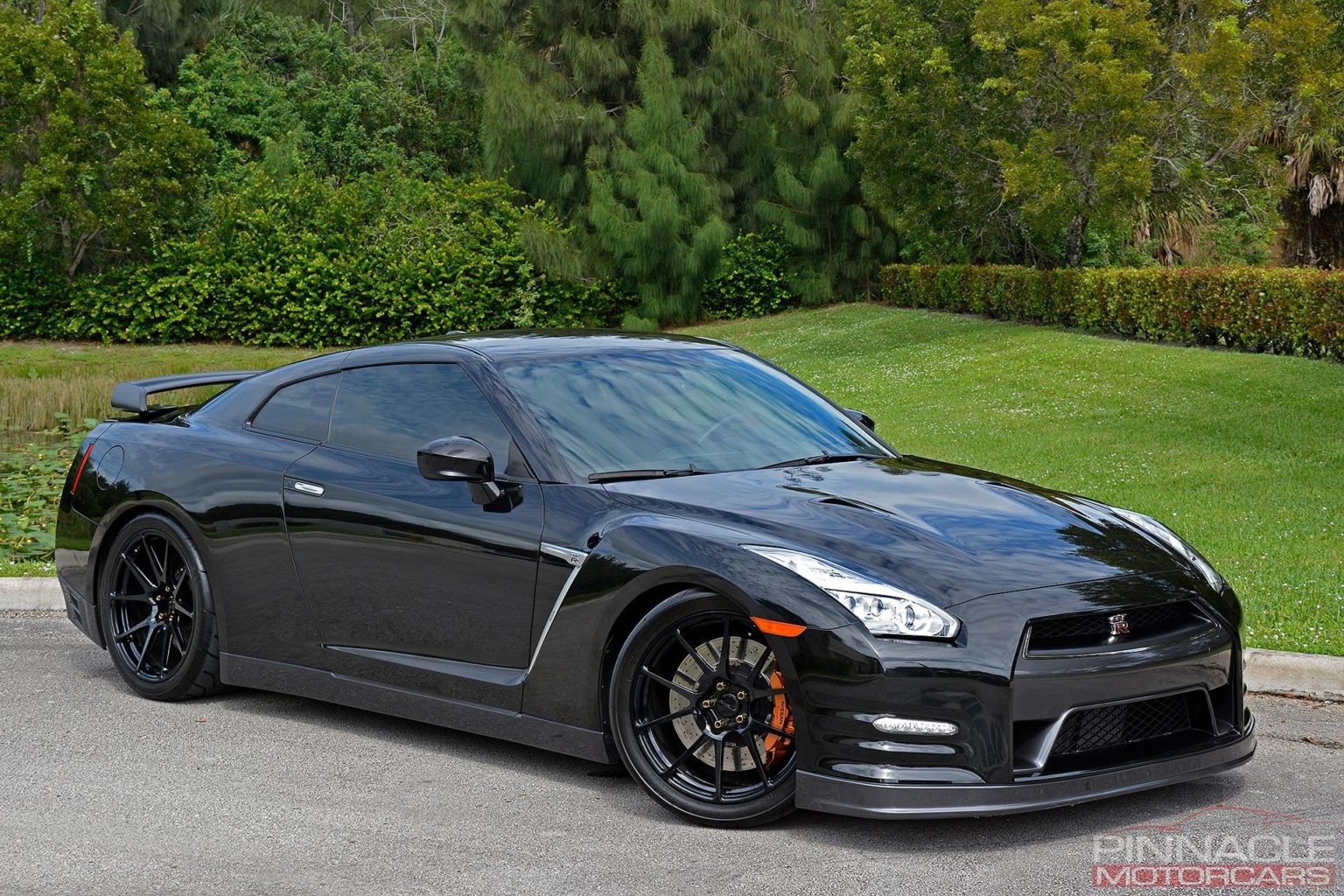 Nissan GT-R R35 Black Forgeline GA1R Open Lug | Wheel Front