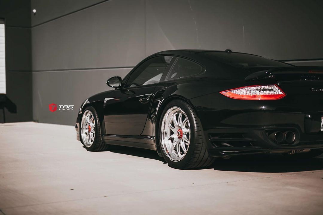 Porsche 911 Turbo 997 Black Forgeline GZ3