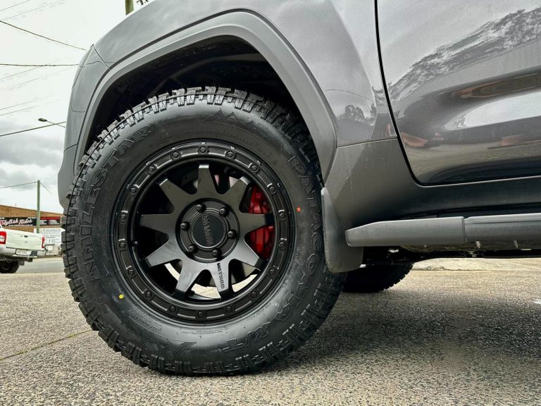 Toyota LandCruiser 300 Series Grey Method 317 | Wheel Front