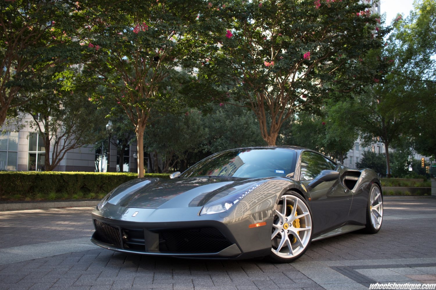Ferrari 488 Grey HRE P101 | Wheel Front