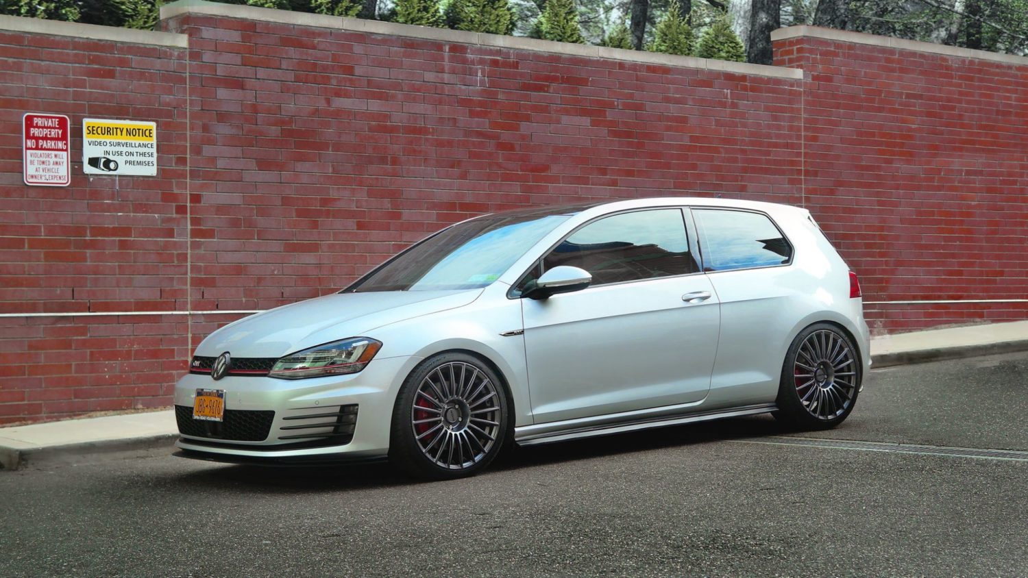 Volkswagen Golf GTI 7 Silver Rotiform BUC | Wheel Front