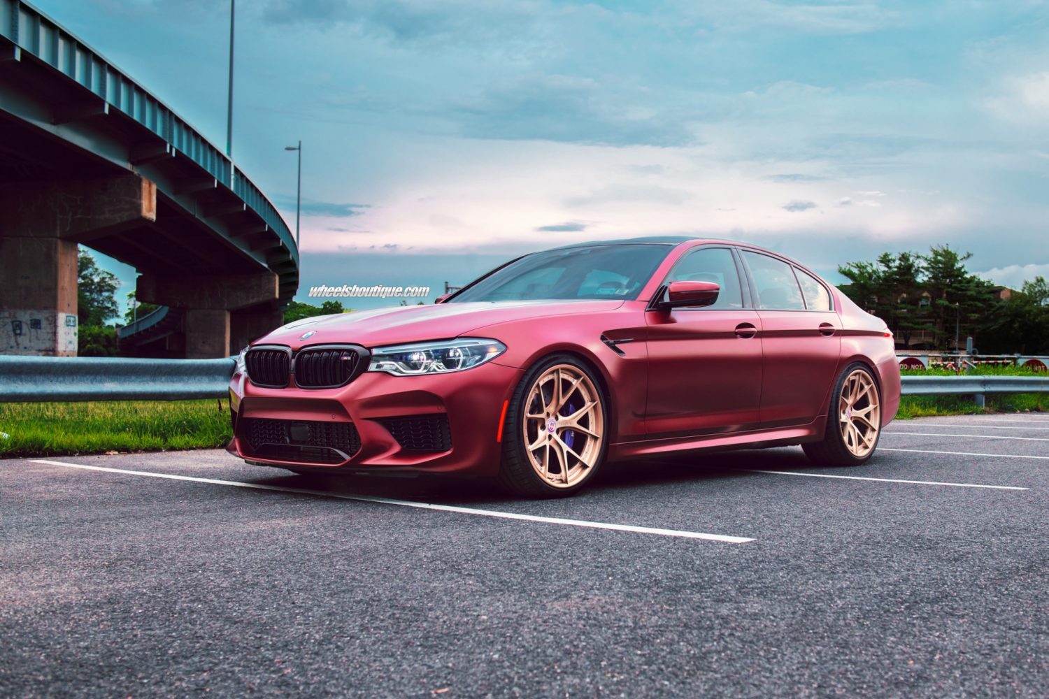 BMW M5 F90 Burgundy HRE S101 | Wheel Front