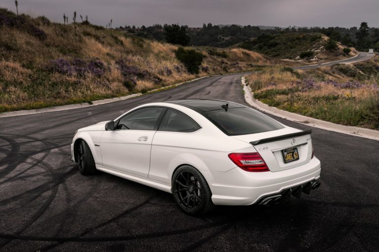 Mercedes-Benz C63 AMG W204 White Vorsteiner V-FF 103 | Wheel Front