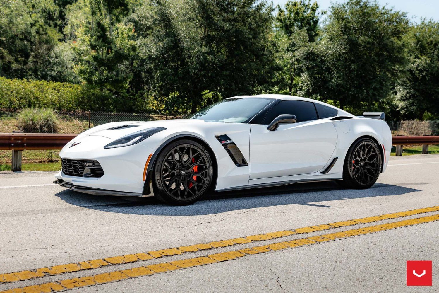 Chevrolet Corvette C7 Z06 White Vossen HF-2 | Wheel Front