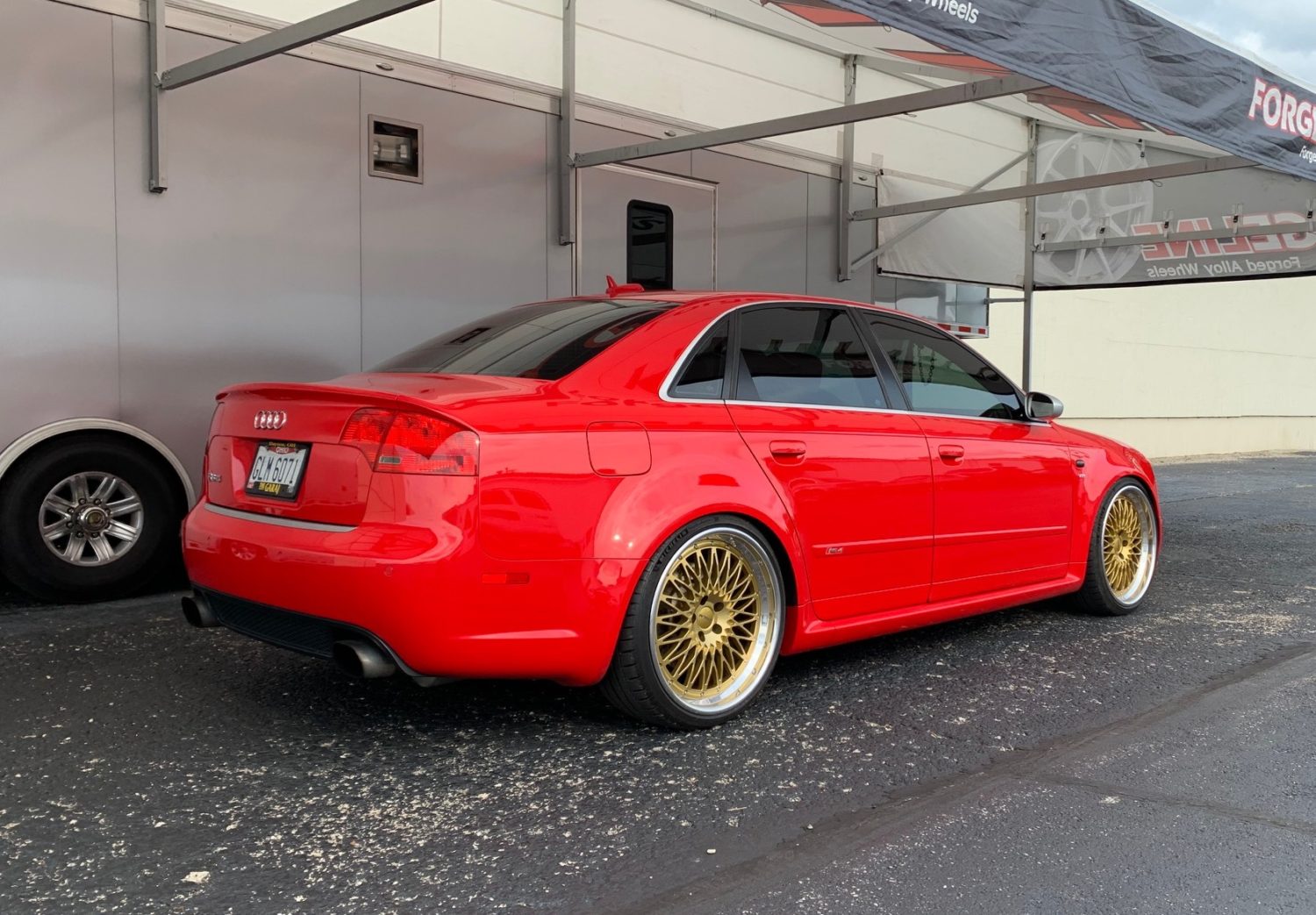 Audi RS4 B7 Misano Red with Gold Forgeline LS3 | Wheel Front