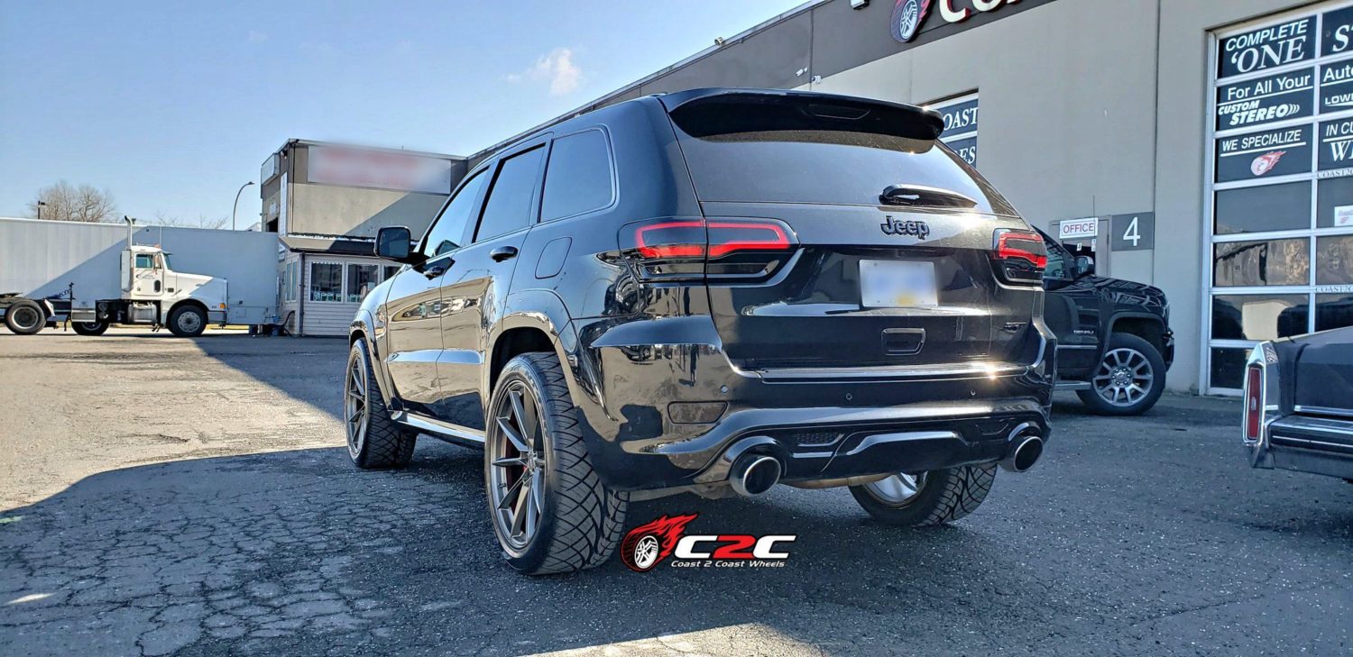 Jeep Grand Cherokee SRT8 Black Savini SV-F 4 | Wheel Front