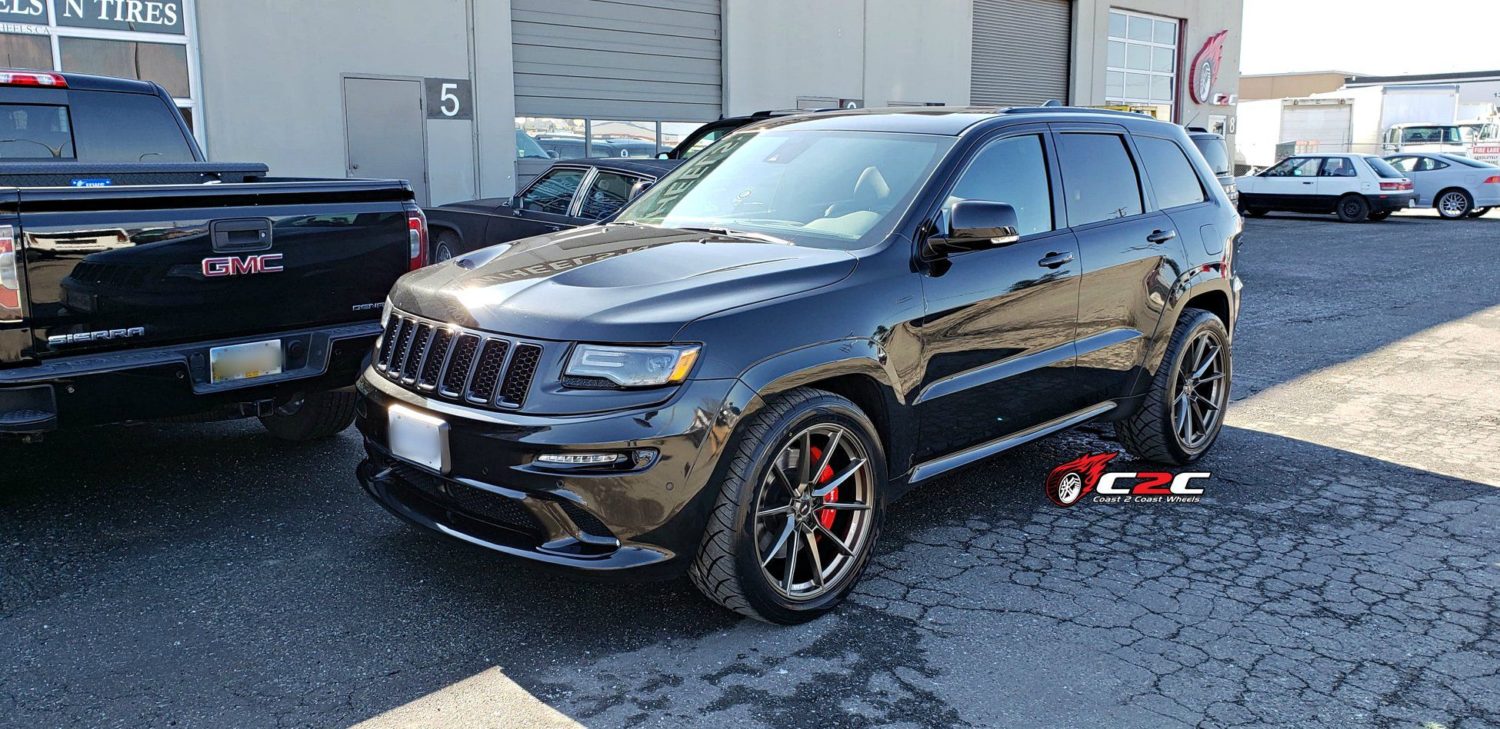 Jeep Grand Cherokee SRT8 Black Savini SV-F 4 | Wheel Front