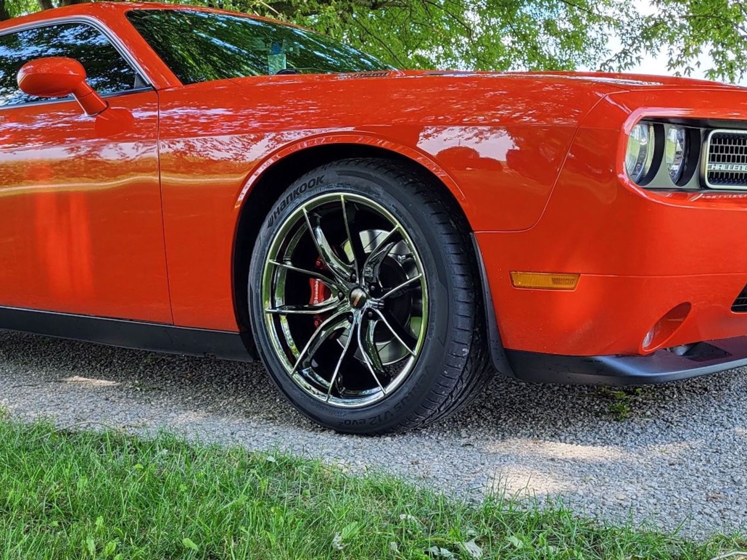 Dodge Challenger Orange Forgeline Flow Formed F01 | Wheel Front