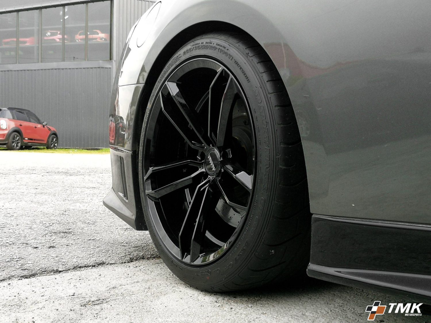 Nissan GT-R R35 Grey Varro VD07 | Wheel Front