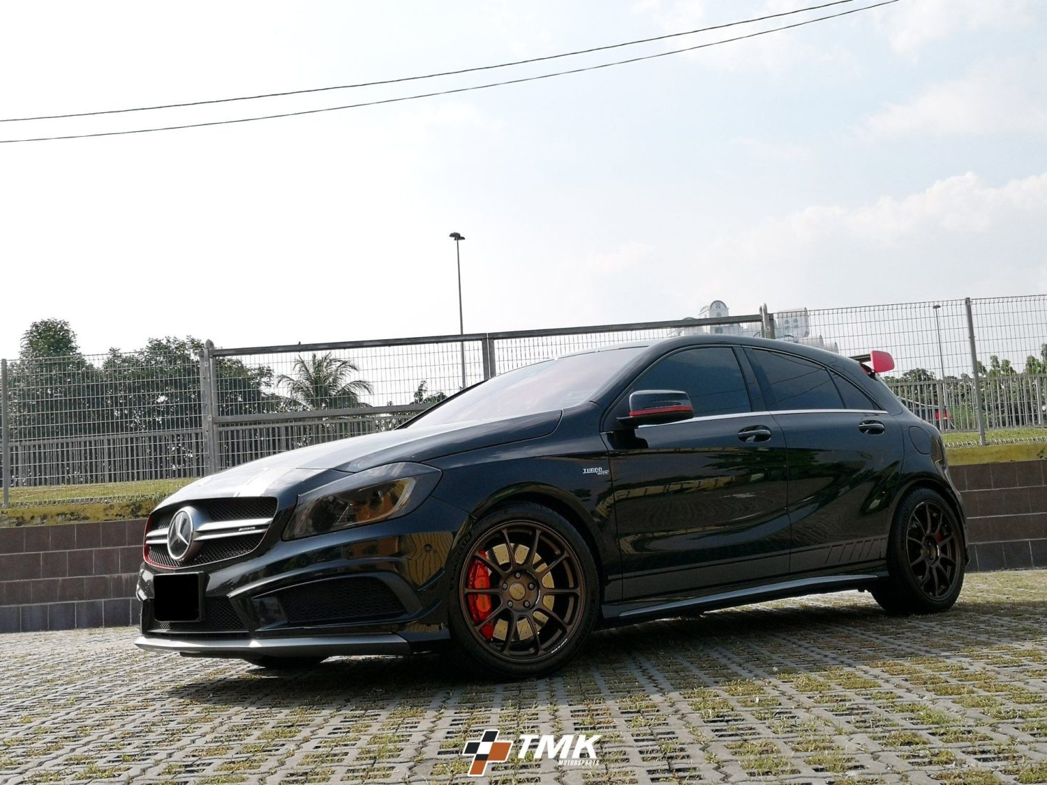 Mercedes-Benz A45 AMG W176 Black Rays Volk ZE40 | Wheel Front