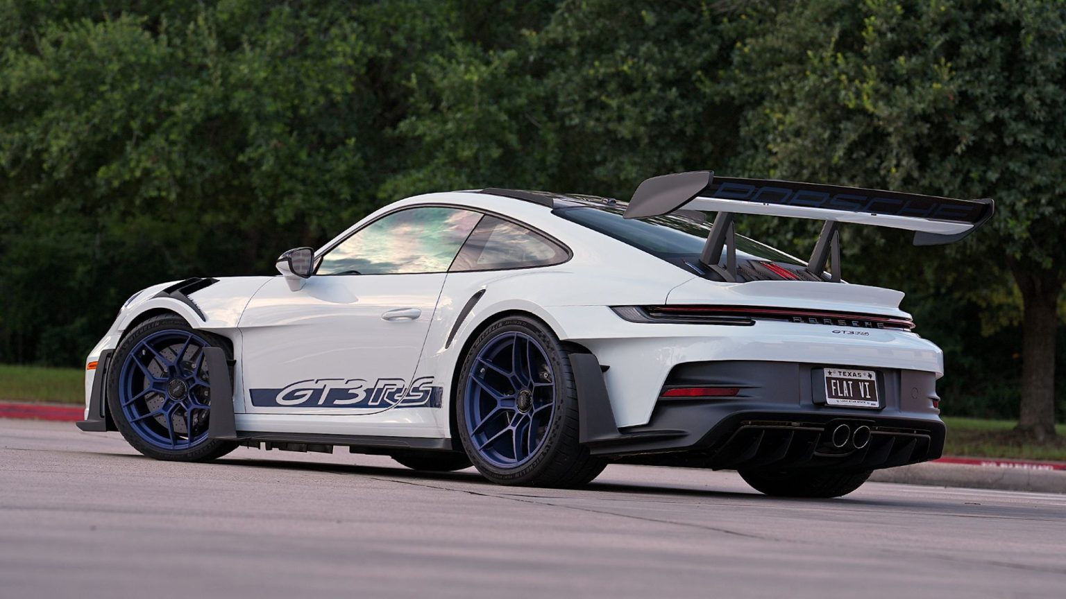 Porsche 911 GT3 RS 992 White Forgeline VV1R-CL | Wheel Front