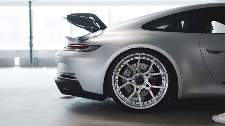 Porsche 911 GT3 992 Silver Z Performance ZP.FORGED V | Wheel Front