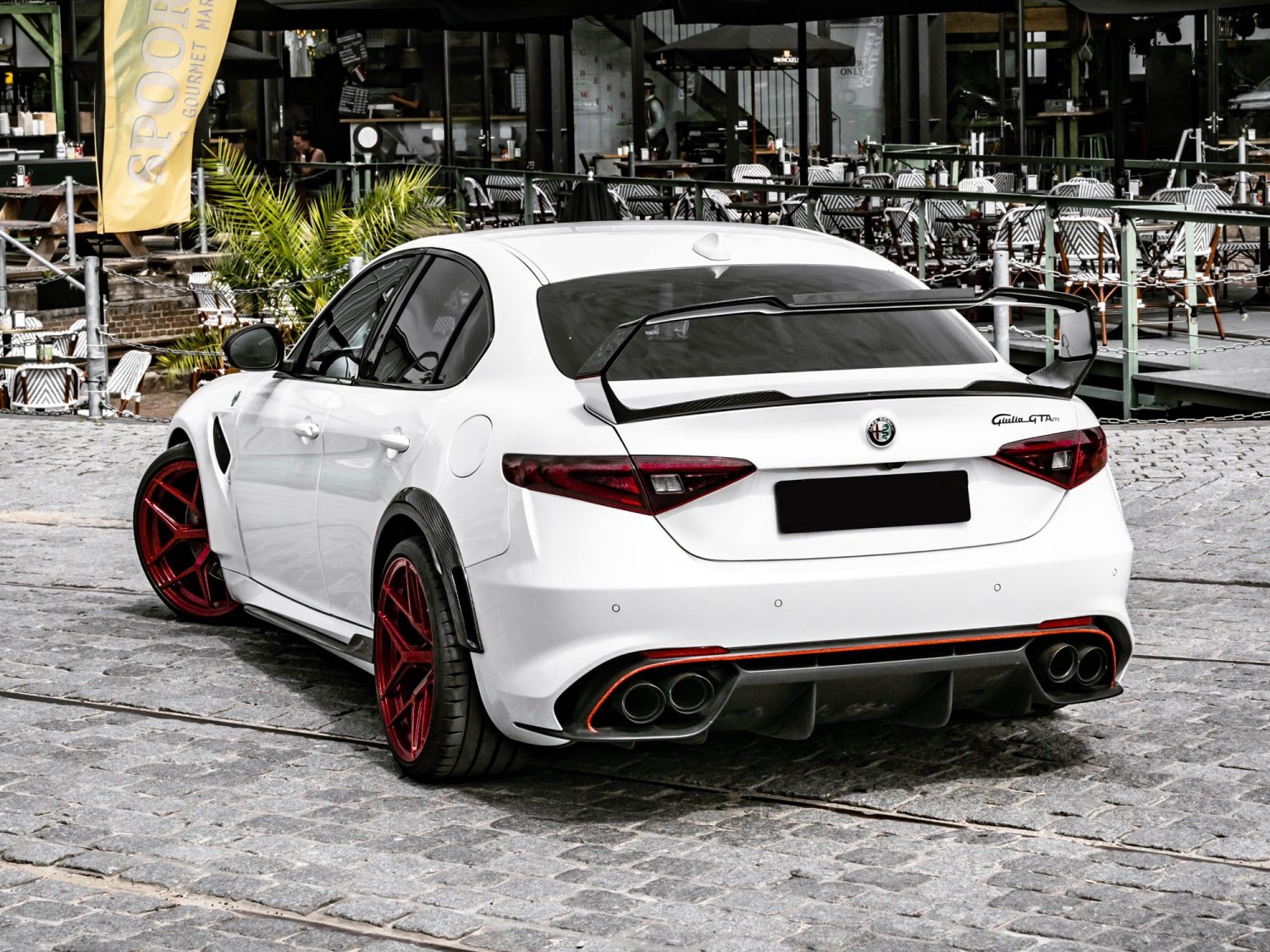 Alfa Romeo Giulia Quadrifoglio White Korbach Forged PS1 | Wheel Front