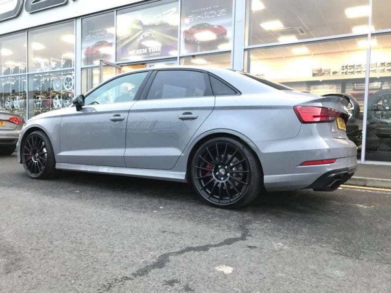 Audi RS3 8V Sedan Grey OZ Superturismo LM | Wheel Front