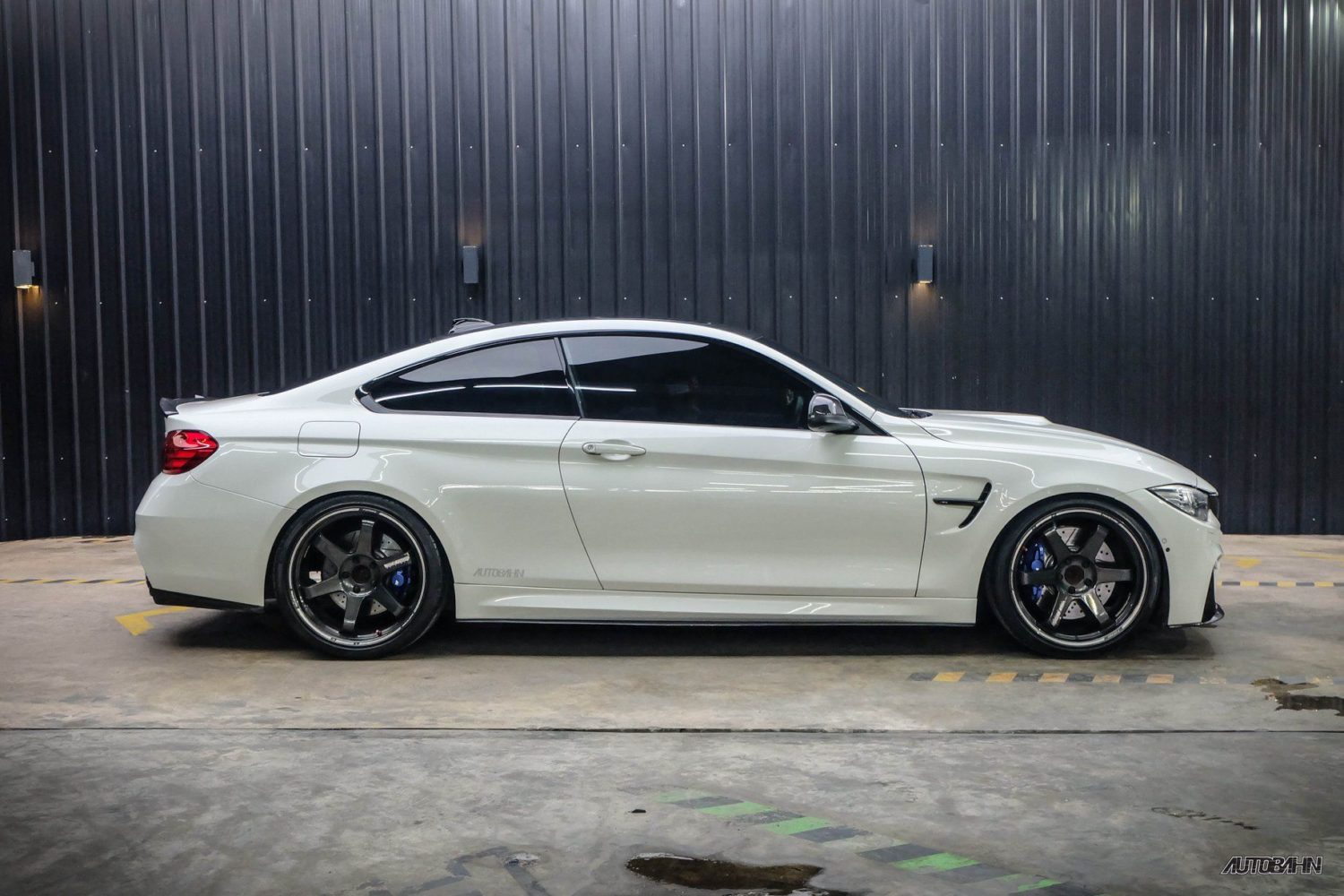 BMW M4 F82/F83 White Rays Volk TE37 Ultra | Wheel Front