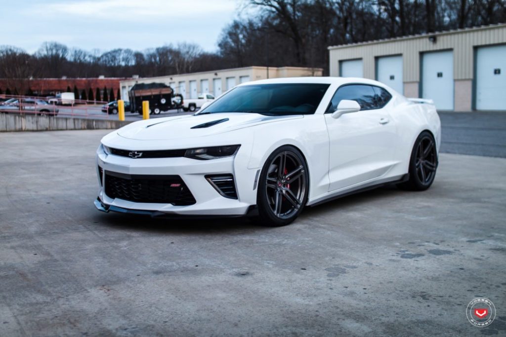 Chevrolet Camaro SS 6th Gen White Vossen HC-1 | Wheel Front