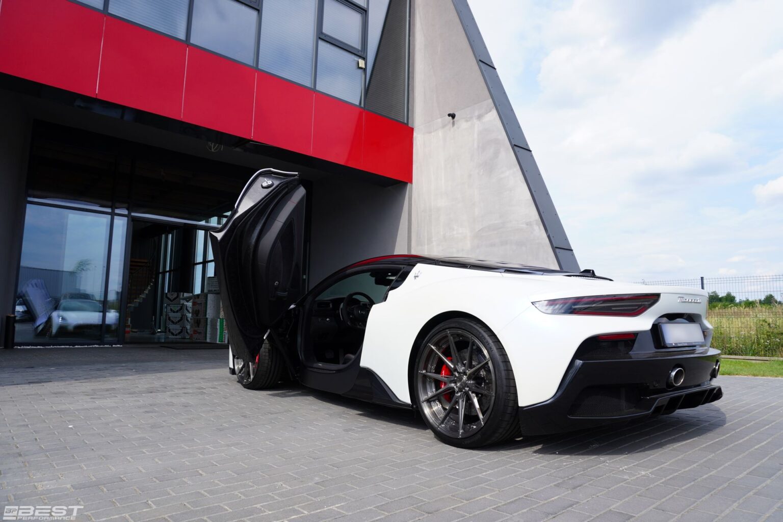 Maserati MC20 White ADV.1 ADV.5 M.V2 Advanced | Wheel Front